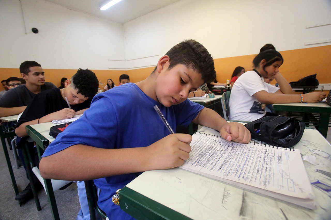 O passo a passo para a produção de texto | Nova Escola